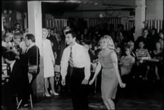 1960's nightclub dancing - Film & Video Stock